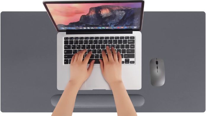 Full Desk Mats: Why You Should Need This {9 BEST REASONS}