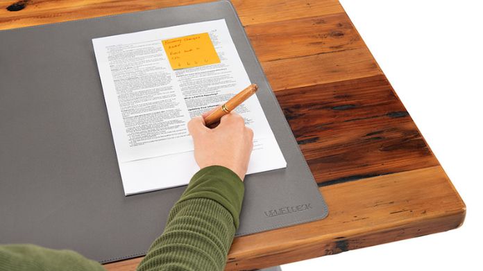 Full Desk Mats: Why You Should Need This {9 BEST REASONS}