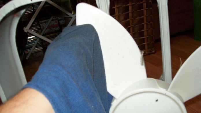 How to Clean a Window Fan and Keep It Clean [7 Quick Steps]