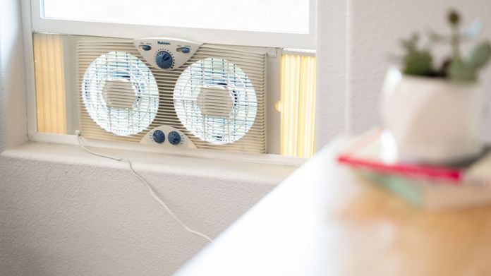 How to Clean a Window Fan and Keep It Clean [7 Quick Steps]